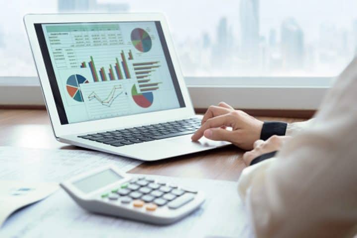 How To Do Payroll Accounting Yourself | DIY Guide - Sling