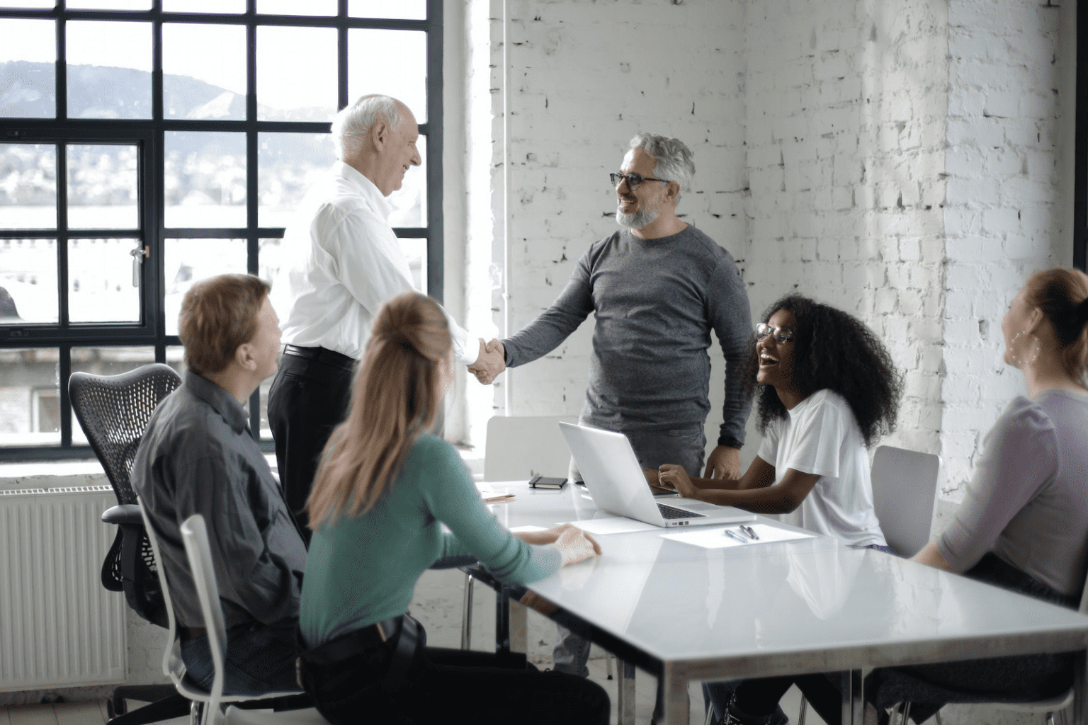 Vendor Management: The Complete Guide To Working With Suppliers - Sling