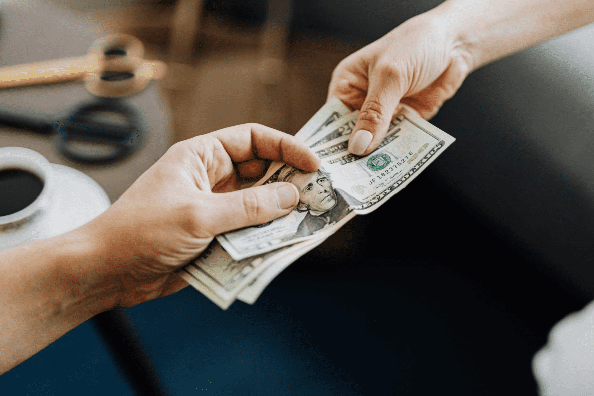 Tip Pooling Pros And Cons: The Complete Guide For Restaurants - Sling Tip Pooling Pros And Cons: The Complete Guide For Restaurants - Sling
