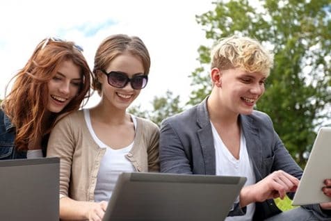 20 Effective and Fun Team-Building Activities for Work - Sling