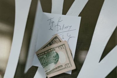 Tip Pooling Pros And Cons: The Complete Guide For Restaurants - Sling