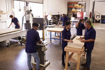 What Is a Swing Shift: Definition, Benefits, Best Practices - Sling
