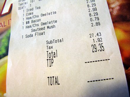 Service Charge vs. Tip: A Guide for Restaurant Owners - Sling